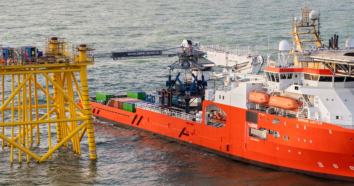 First Norwegian Walk to Work Contract for Ampelmann - Offshore Source